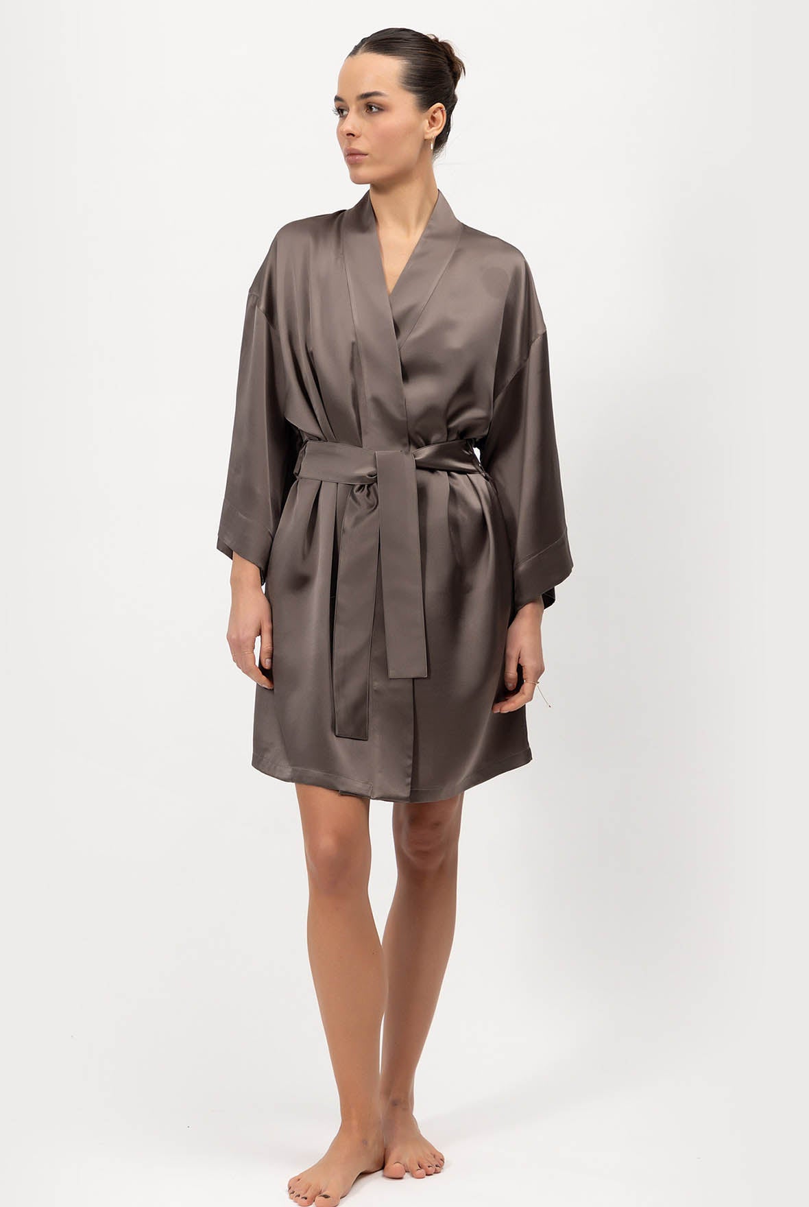 Silk Short Kimono Robe Brown – The Lady Collection by Nokaya